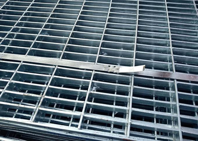 Expanded Press Lock Steel Grating , Galvanised Floor Grating For Power ...
