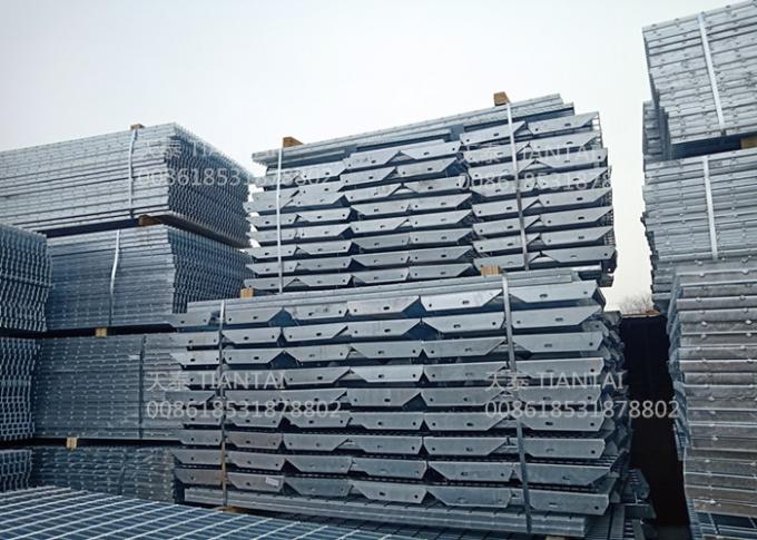 70mm T4 Galvanized Metal Steel Stair Treads Grating Steps