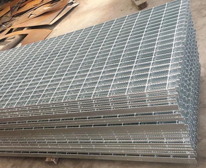 1-1/4" Height X 3/16" Thick Rectangular Bar Galvanised Floor Grating