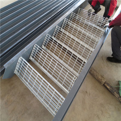 Serrated Anti Slip Welding Bar Grating Stair Treads
