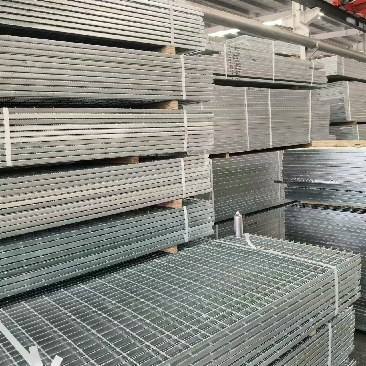 The new welding process can be used as steel grid for mine tunnel ...