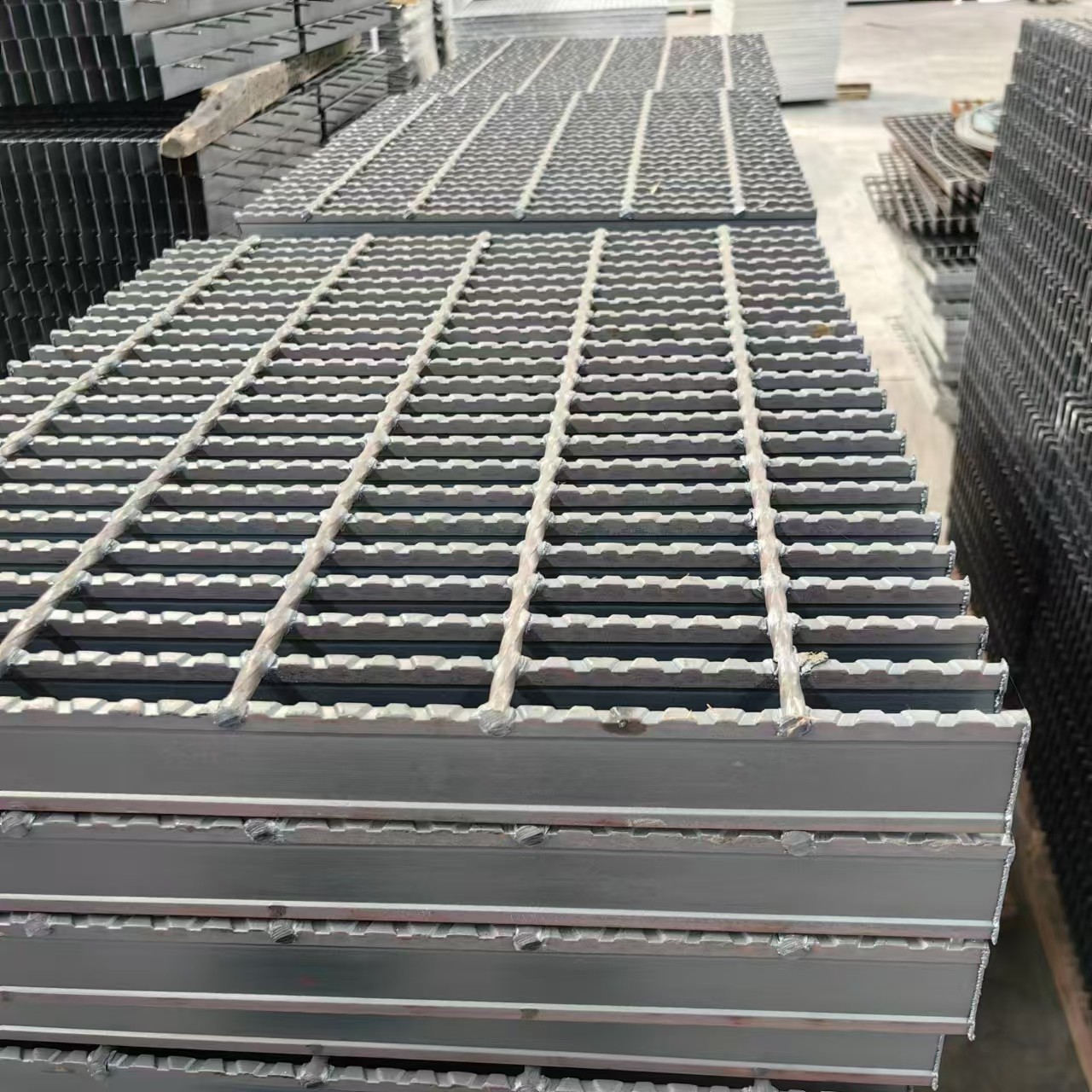 30mm Lwm Galvanized Steel Expanded Metal Sheet / Aluminum Expanded ...