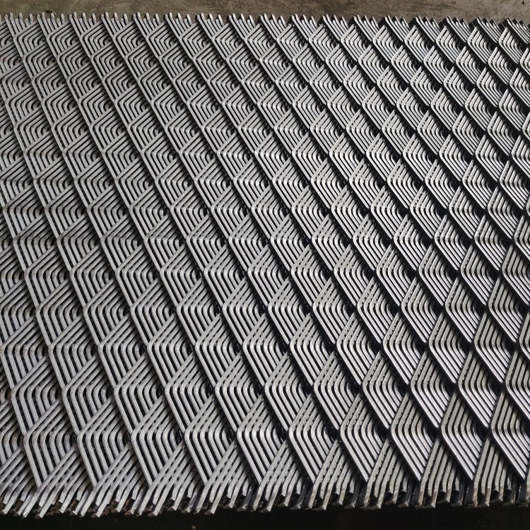 30mm X 10mm Opening Expanded Metal Mesh Machine Made In For Q235 Raw ...